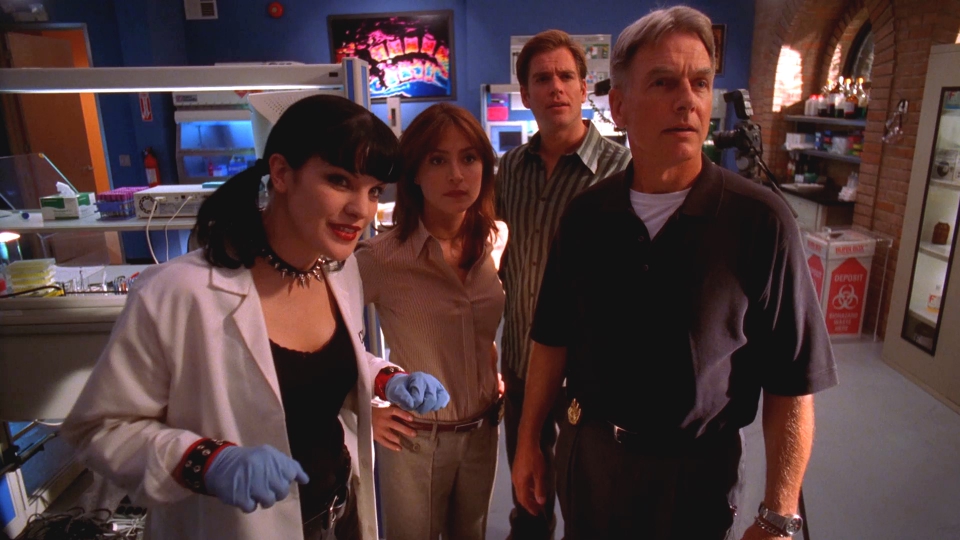 NCIS ～ネイビー犯罪捜査班 シーズン1 第2話（吹）闇に落ちたパラシュート｜ドラマ｜見逃し無料配信はTVer！人気の動画見放題