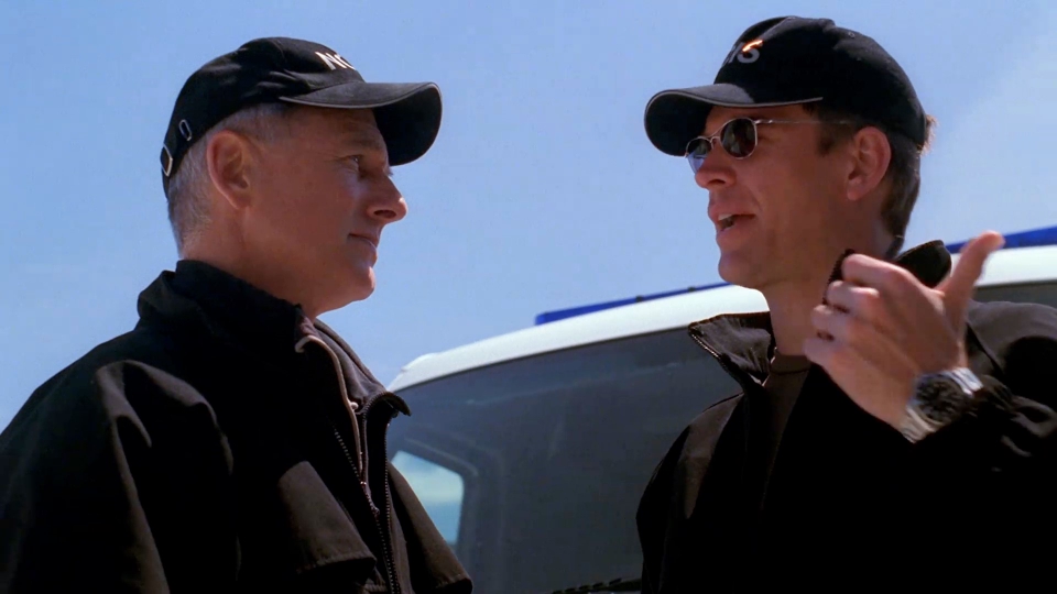 NCIS ～ネイビー犯罪捜査班 シーズン2 （吹）英雄にかけられた疑惑｜ドラマ｜見逃し無料配信はTVer！人気の動画見放題