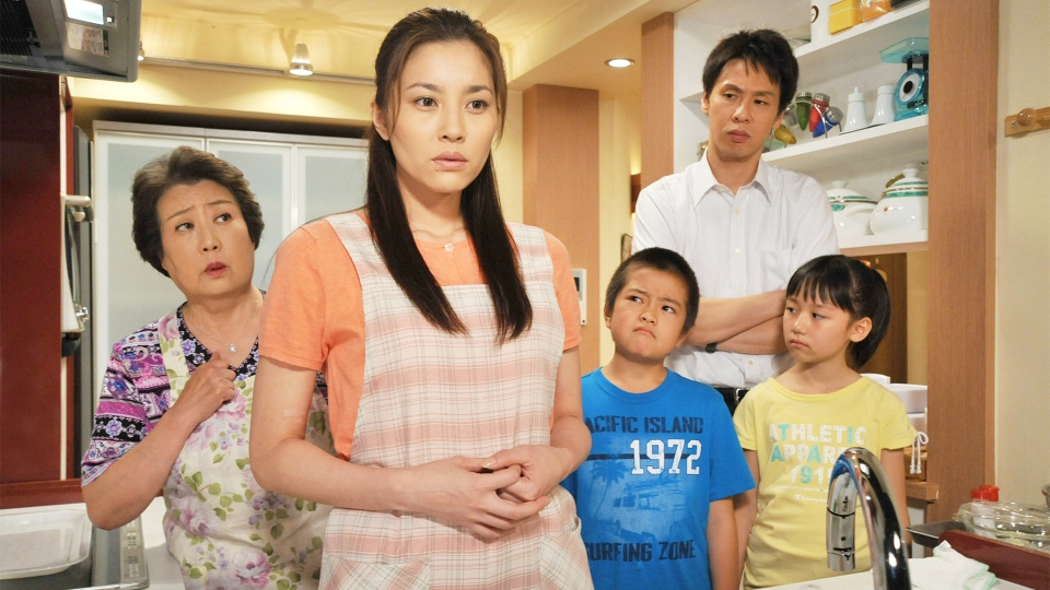 となりの芝生(橋田壽賀子ドラマ) 2009年放送 第一回 不朽の名作が完全復活!甦る嫁姑対決｜ドラマ｜見逃し無料配信はTVer！人気の動画見放題