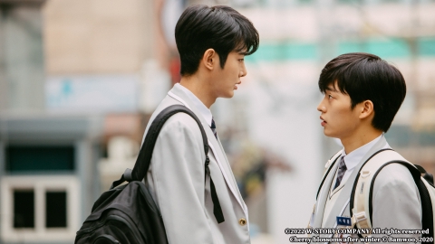 韓国BLドラマ「冬すぎて桜」 11月30日(水)放送分 第5話 不器用な告白、縁を結ぶ｜ドラマ｜見逃し無料配信はTVer！人気の動画見放題